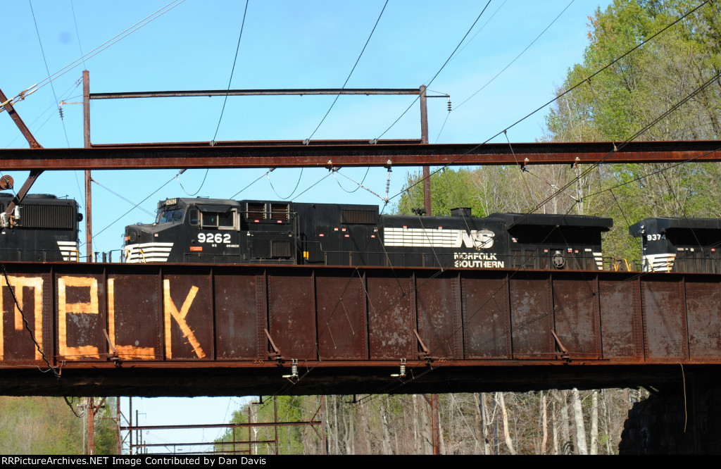 NS C40-9W 9262 on 14G